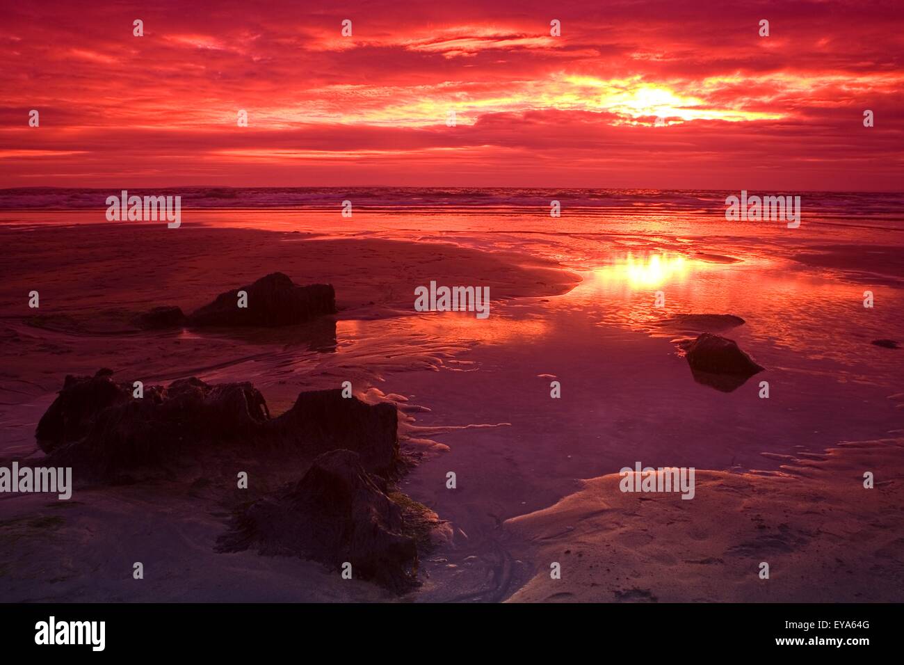 Beaches of county clare hi-res stock photography and images - Alamy