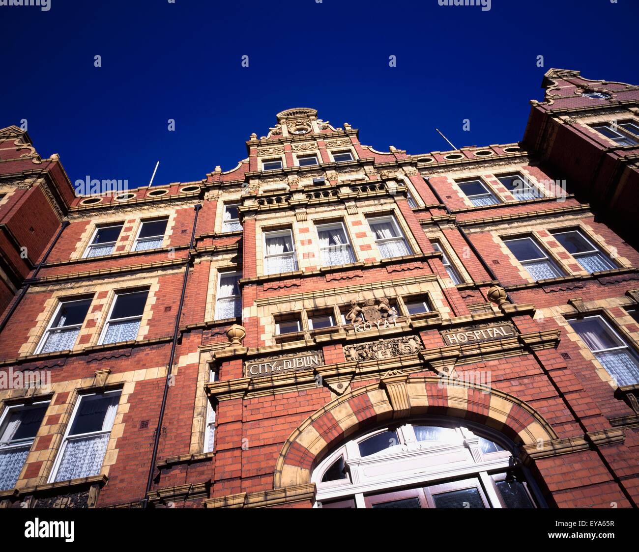Baggot street hospital hi-res stock photography and images - Alamy