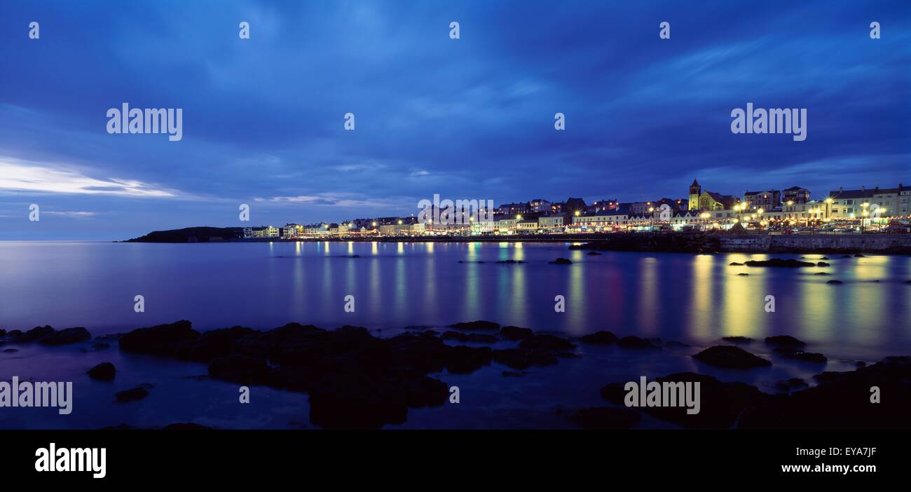 Derry co derry ireland people hi-res stock photography and images - Alamy