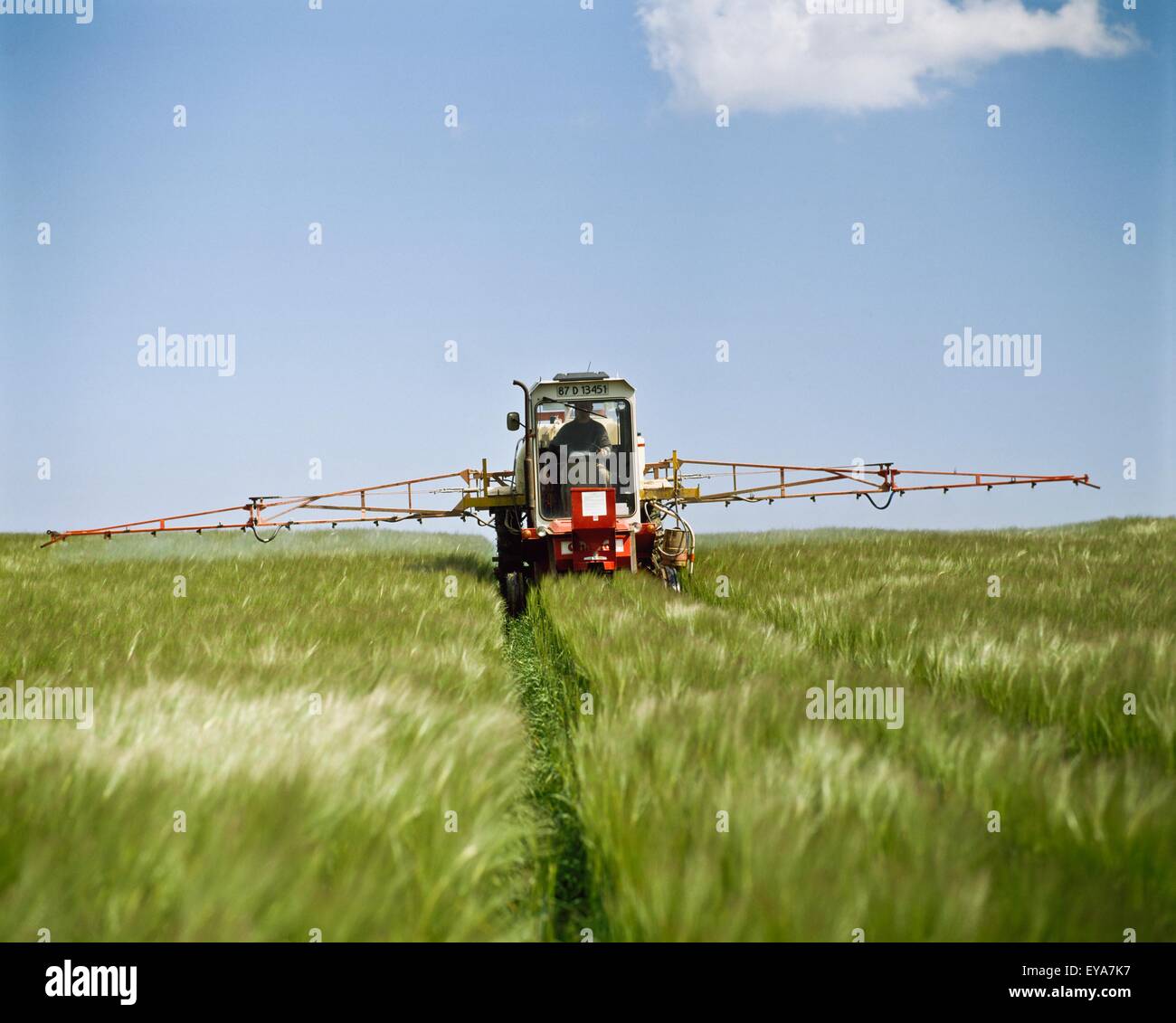 Agriculture farming one machine hi-res stock photography and images - Alamy