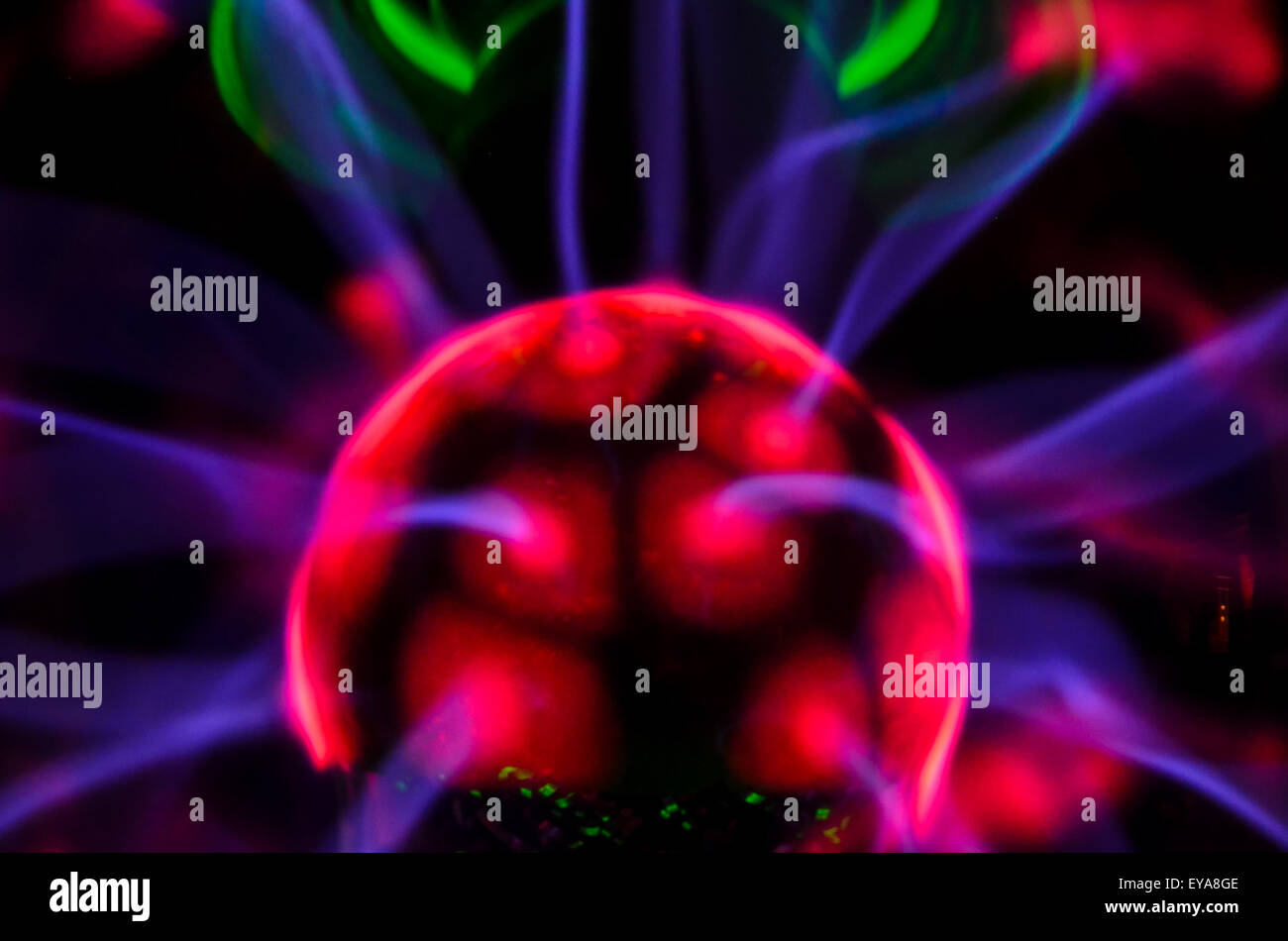 Tesla coil experiment hi-res stock photography and images - Alamy