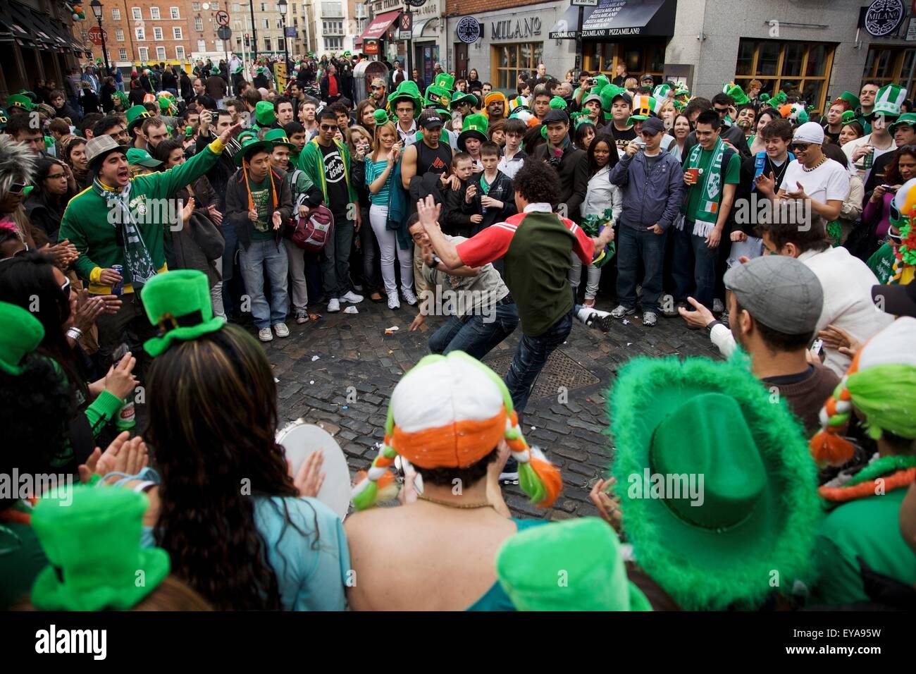 Irish dancer dublin hi-res stock photography and images - Alamy