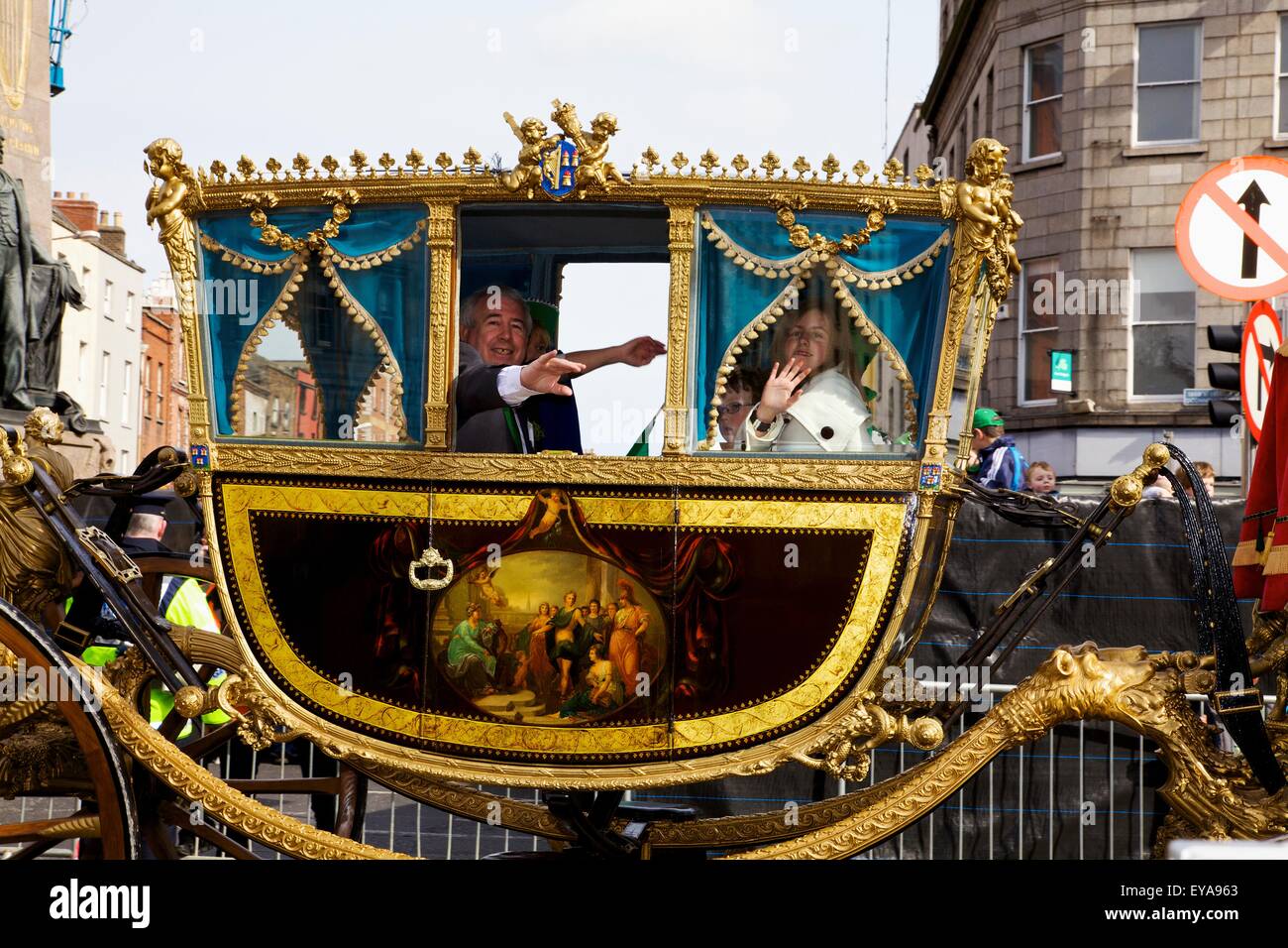 Irish Horse Carts High Resolution Stock Photography and Images - Alamy
