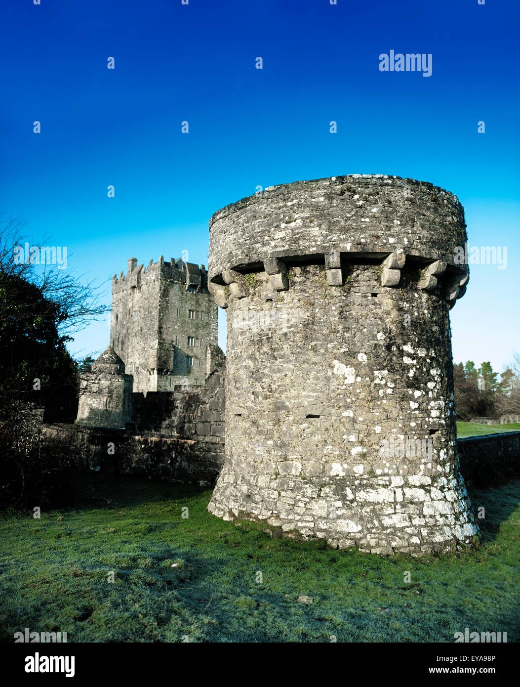 Aughnanure castle hi-res stock photography and images - Alamy