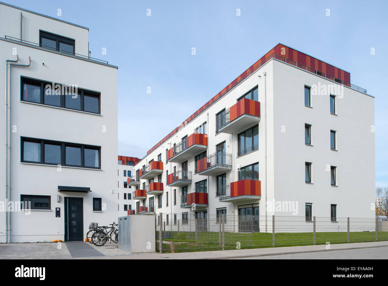 Terraced multi family house hi-res stock photography and images - Alamy