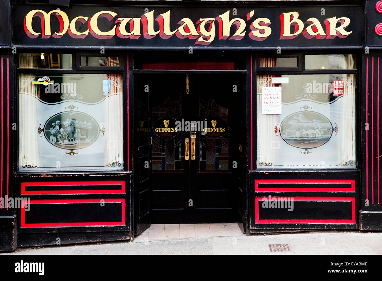 Sligo ireland pub hi-res stock photography and images - Alamy