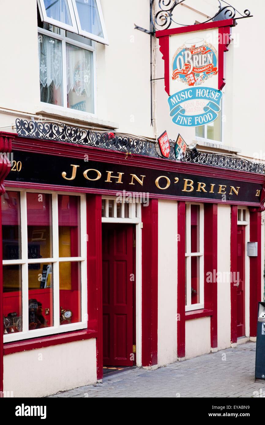 Pub signs cork hi-res stock photography and images - Alamy