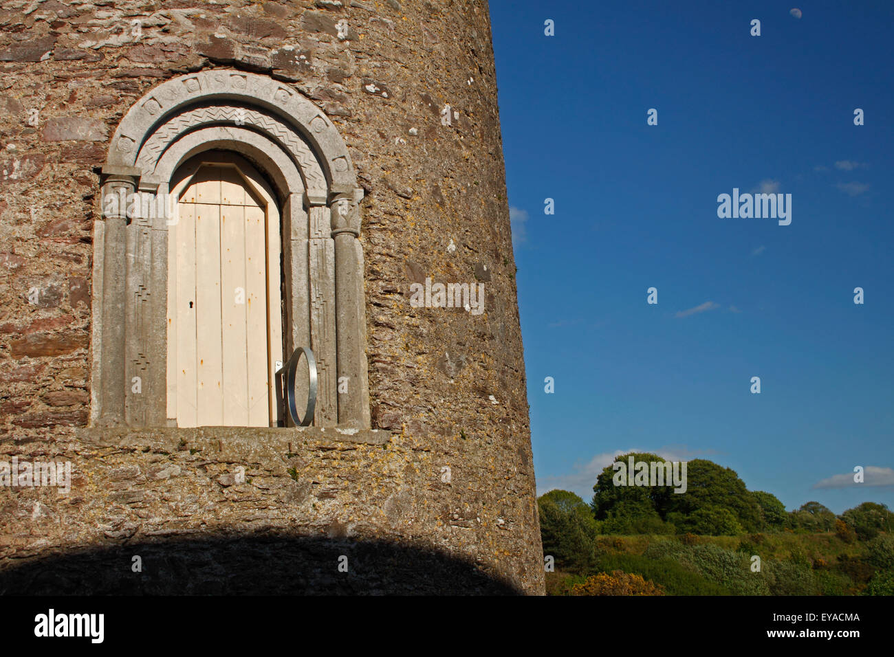 Round building in waterloo hi-res stock photography and images - Alamy