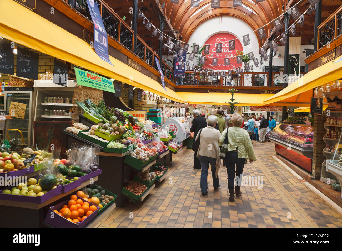 Cork shop signs hi-res stock photography and images - Alamy
