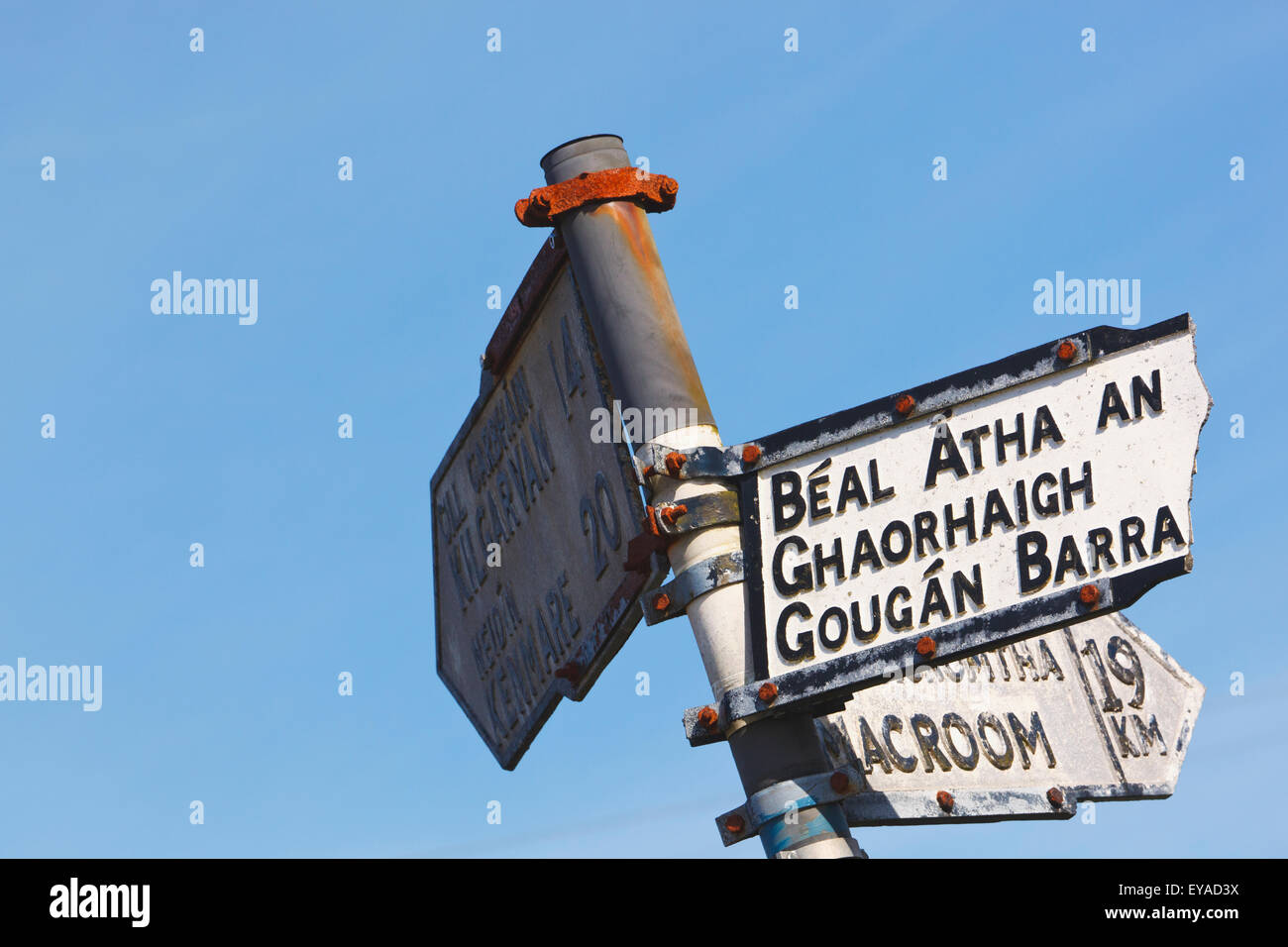 Irish signs hi-res stock photography and images - Alamy