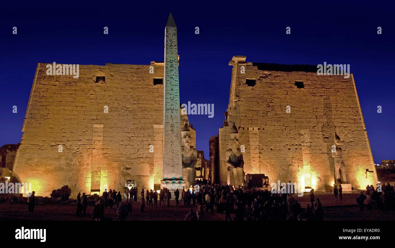 Luxor night egypt hi-res stock photography and images - Alamy
