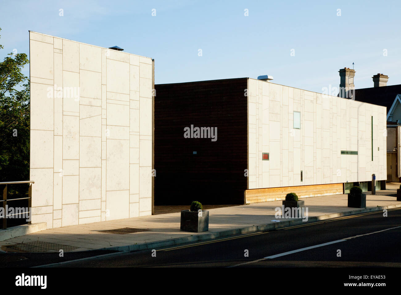 Ice house hotel mayo hi-res stock photography and images - Alamy