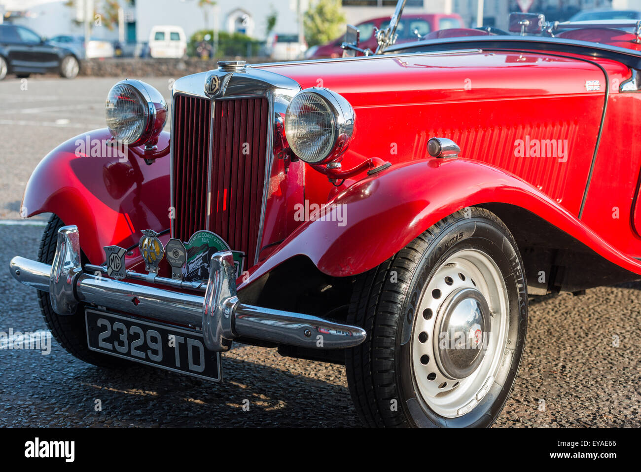Vintage mg sports car hi-res stock photography and images - Alamy