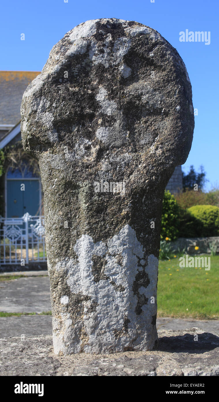 An ancient roadside Cross carved in the local granite at Crows-an-Wra ...