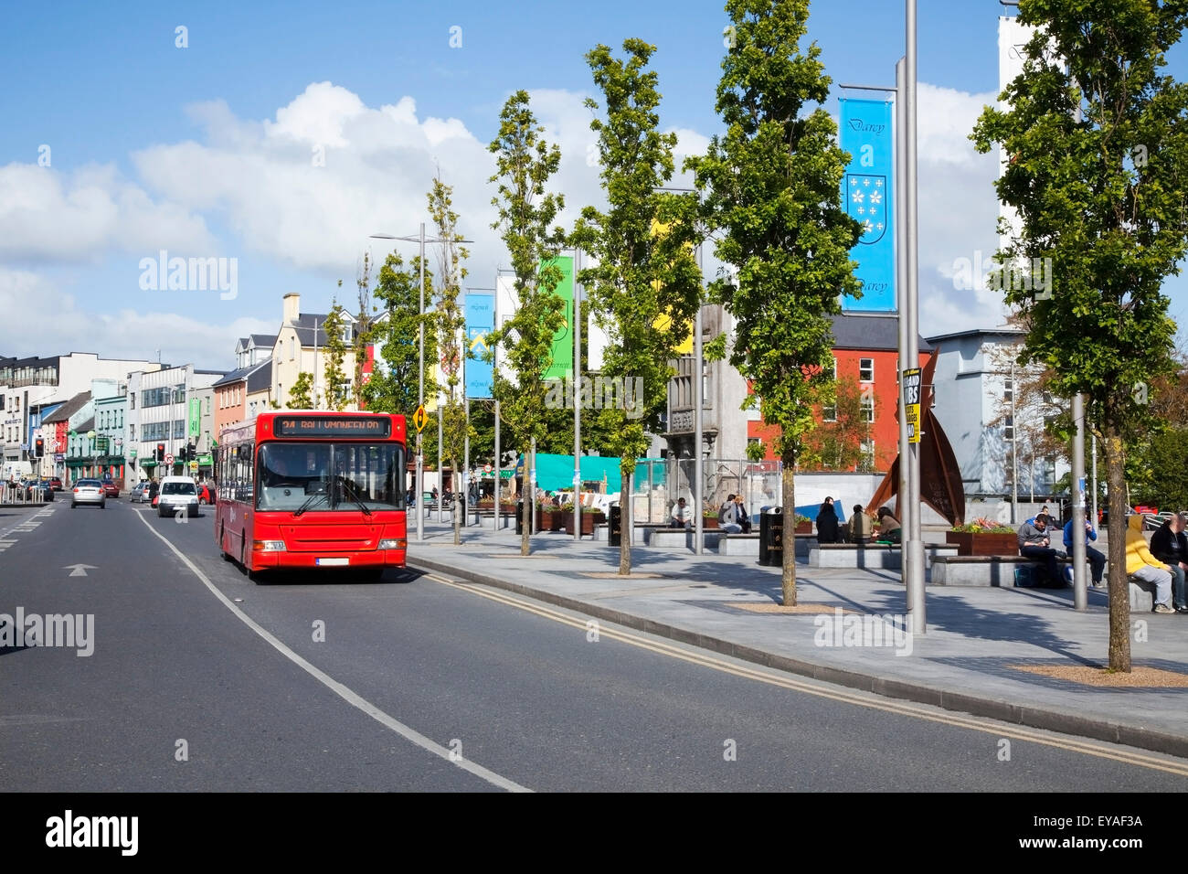 Eyre Square Galway High Resolution Stock Photography and Images - Alamy