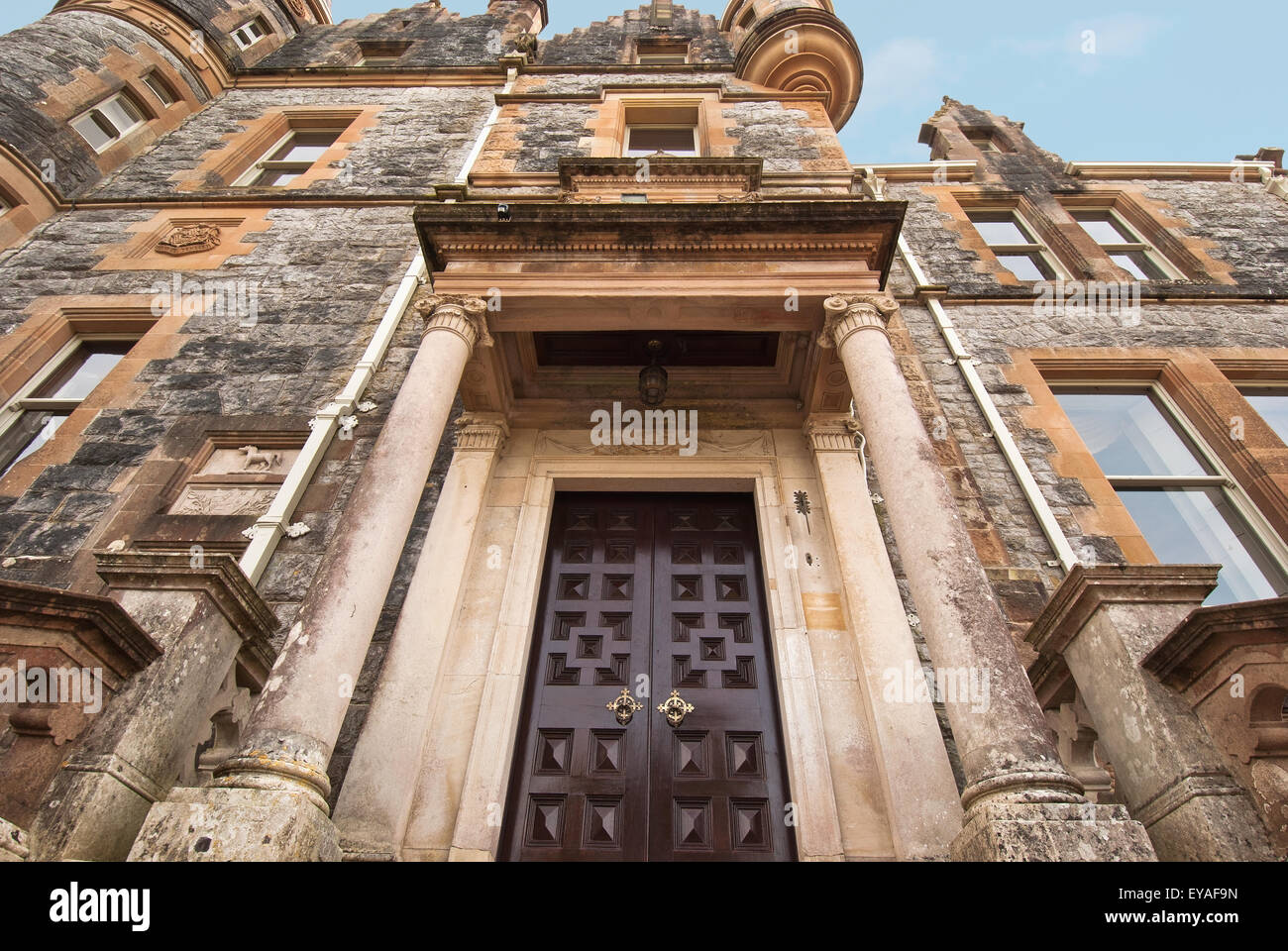 Facade luxury mansion hi-res stock photography and images - Alamy