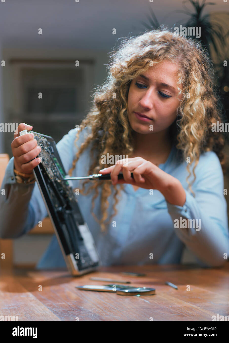 Teenager 15 years hi-res stock photography and images - Alamy