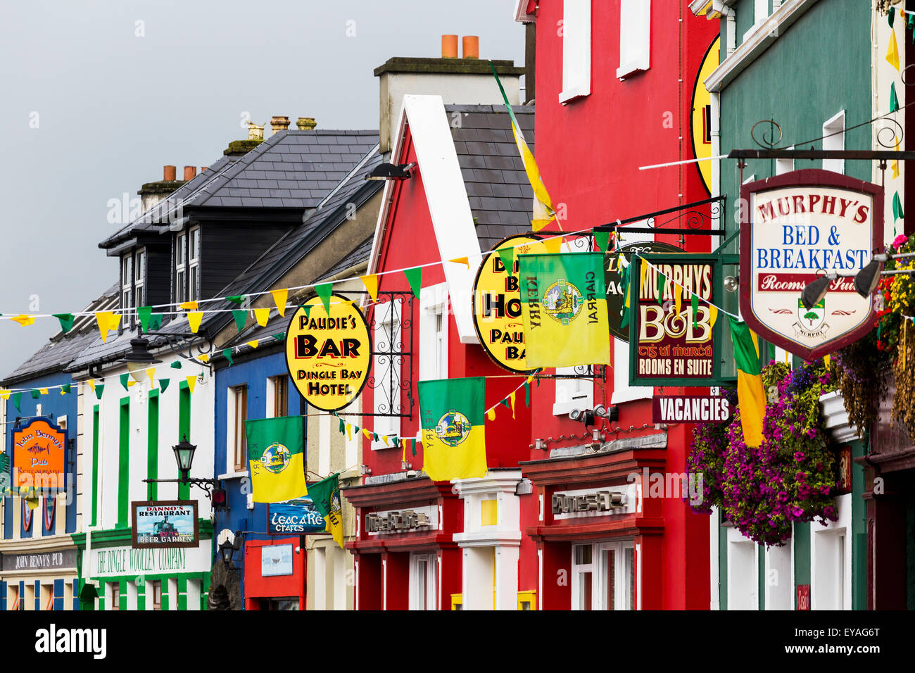 Dingle bars hi-res stock photography and images - Alamy