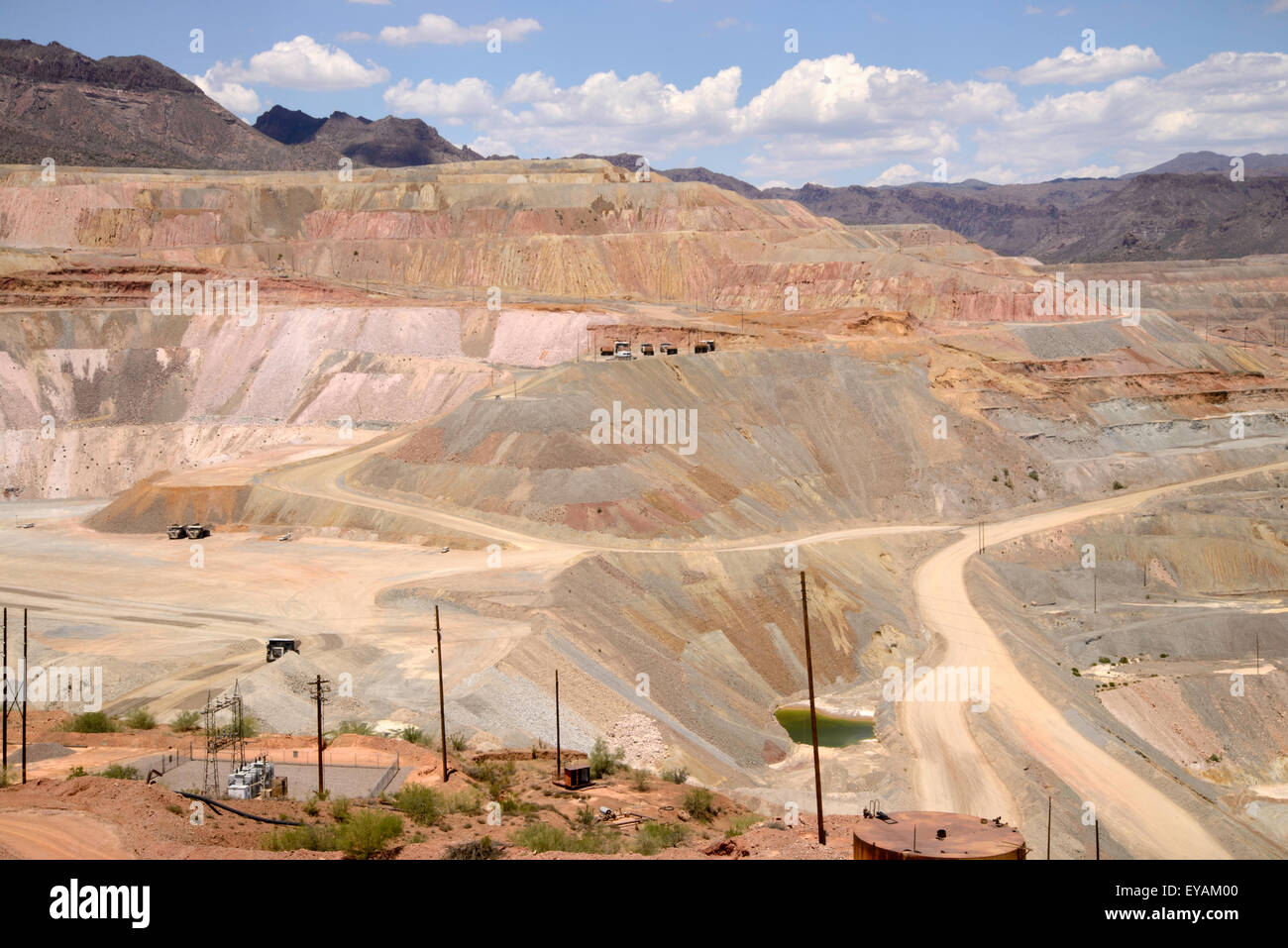 Open pit copper mine, Ray Mine, ASARCO Grupo Mexico, Ray Operations ...