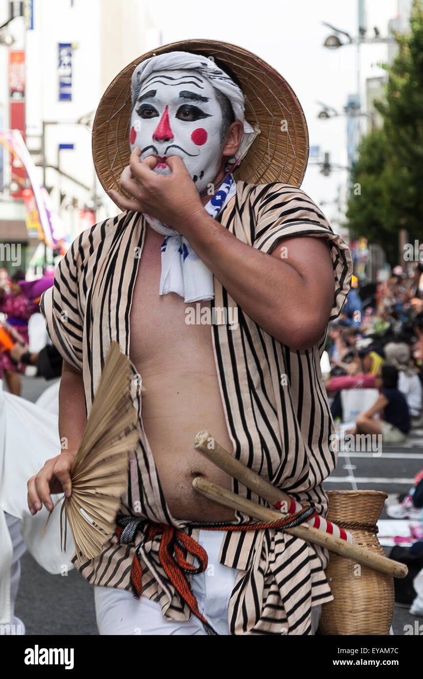 Shinjuku Station, Japan. 25th July, 2015. Eisa dancer performs during ...