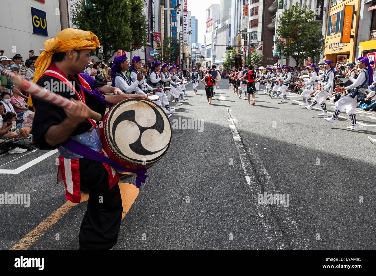 Eisa dancers okinawa hi-res stock photography and images - Alamy