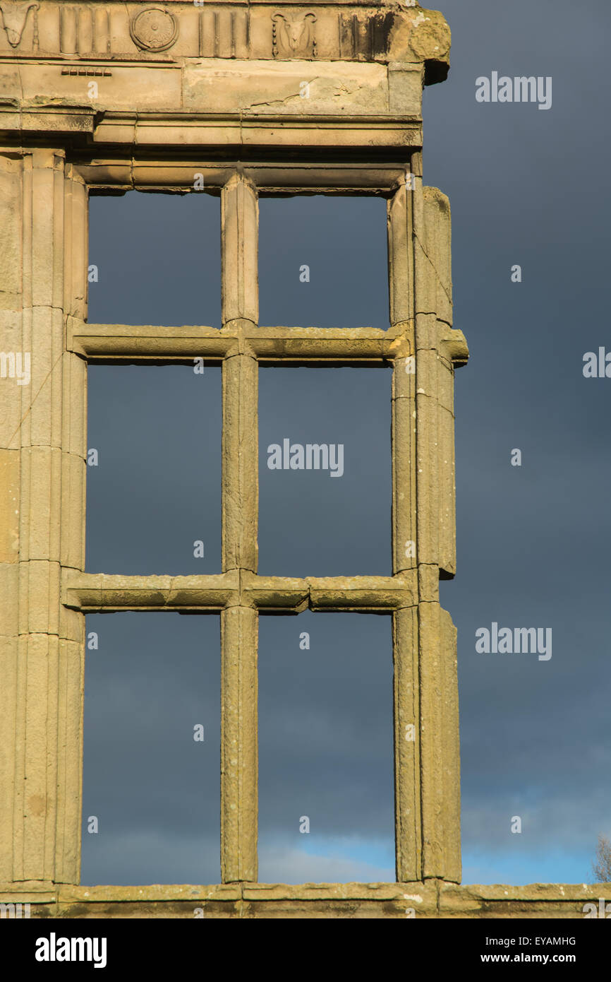 mullioned window of ruined mansion Stock Photo - Alamy