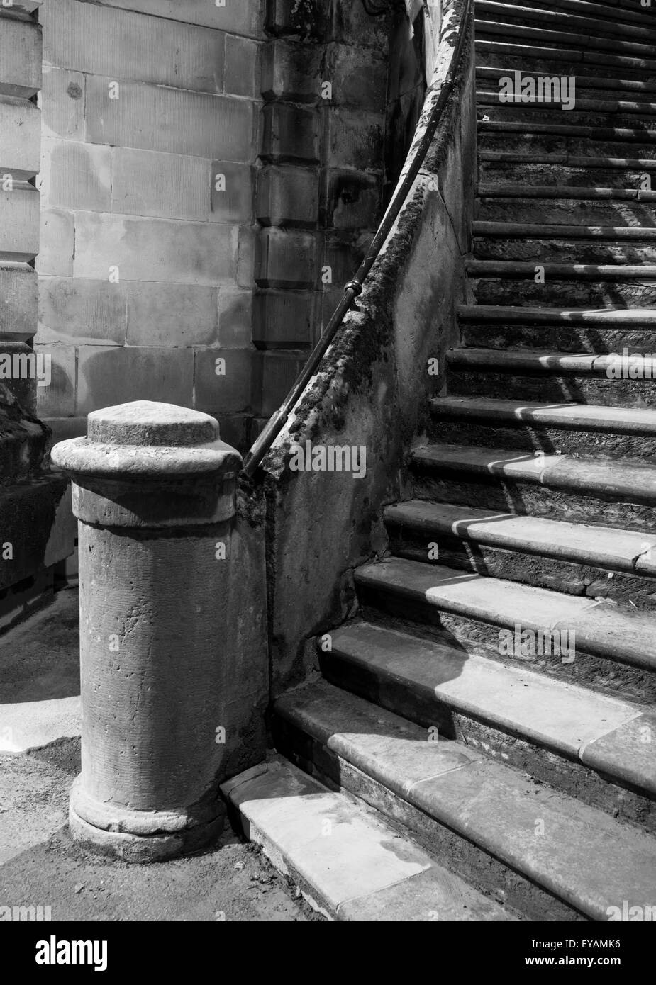 Night time and steps hi-res stock photography and images - Alamy