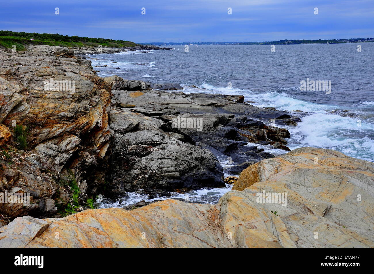Shoreline and ocean hi-res stock photography and images - Alamy
