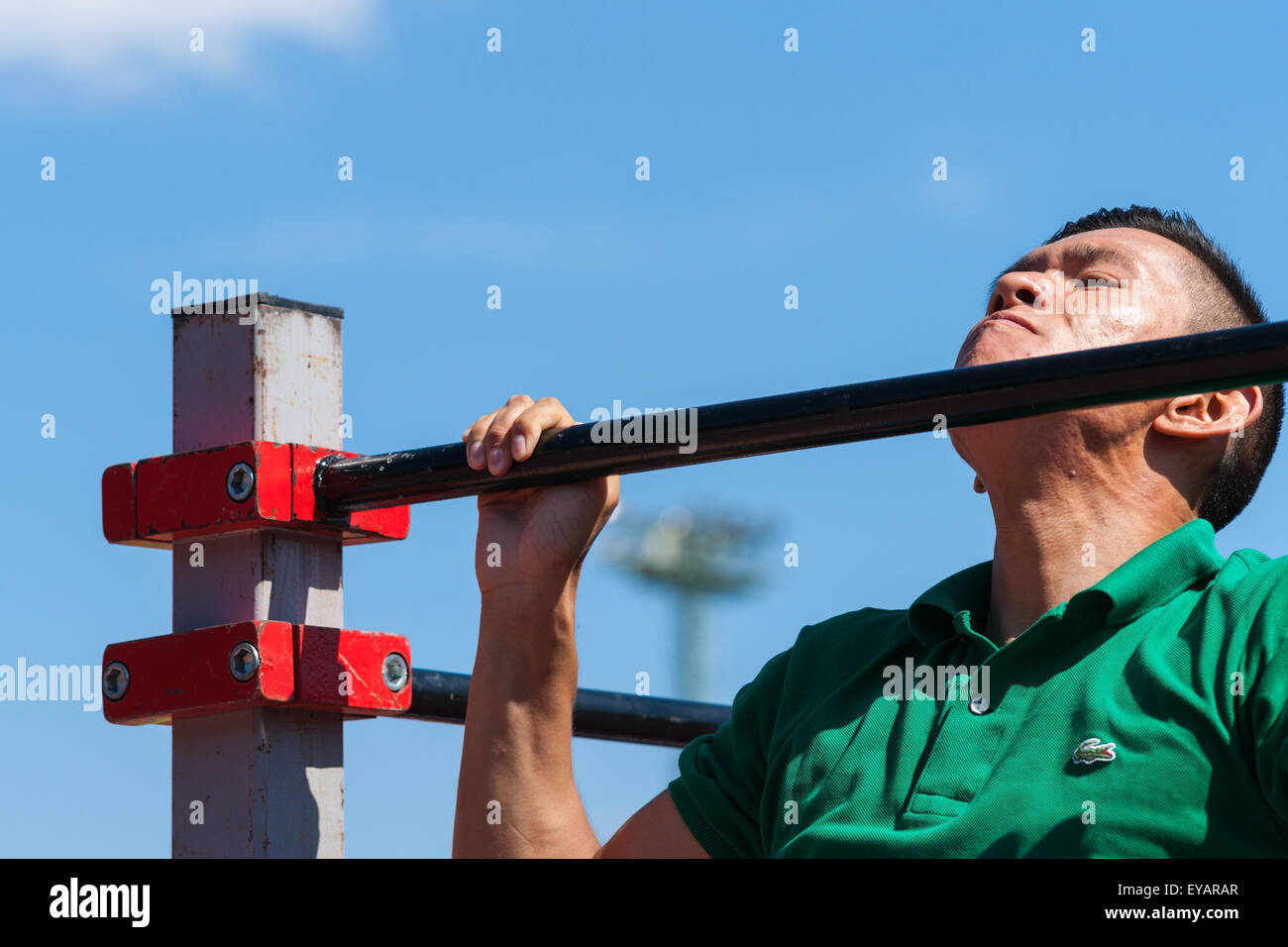 Chinning up hi-res stock photography and images - Alamy