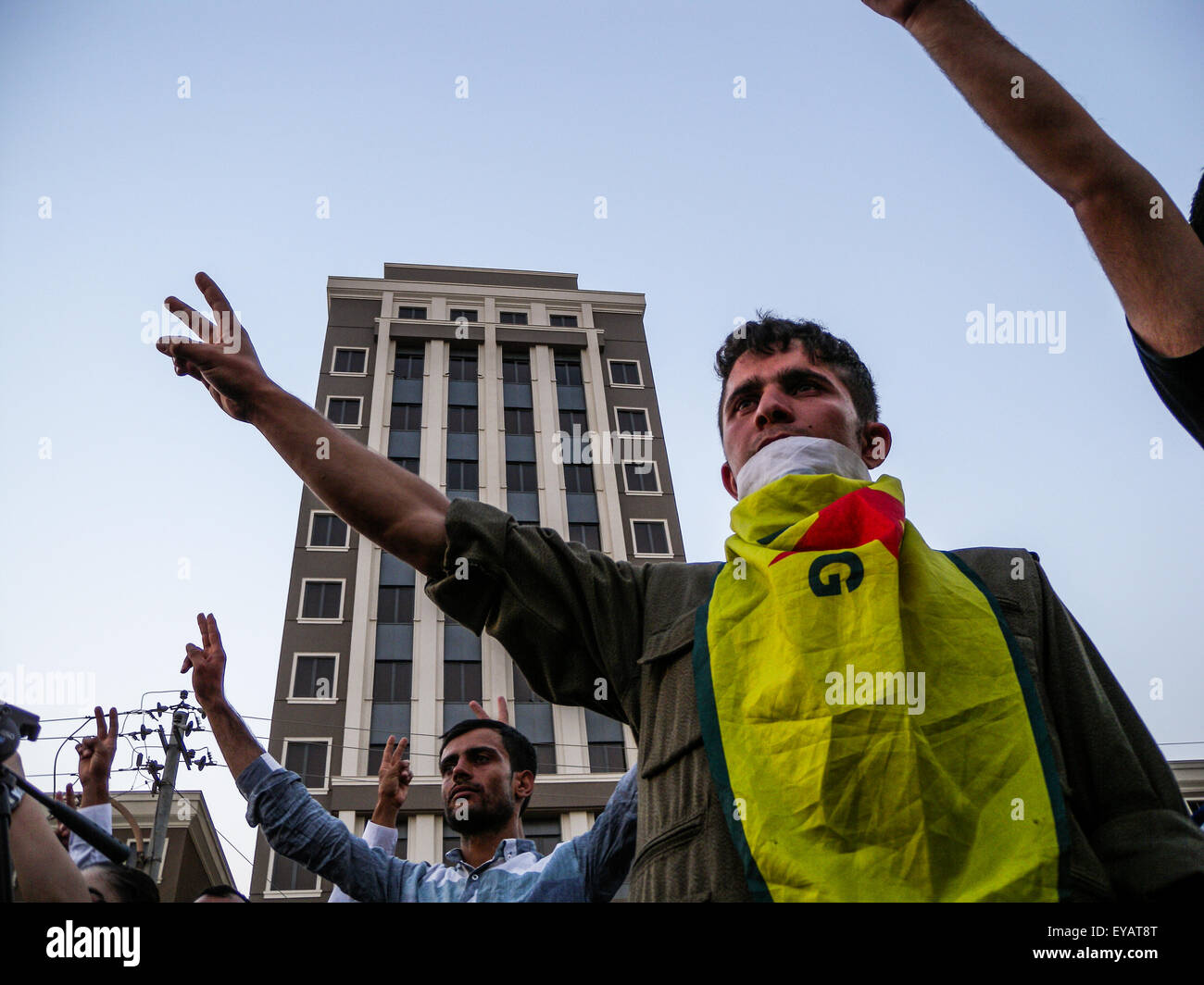 Attaque terroriste hi-res stock photography and images - Alamy