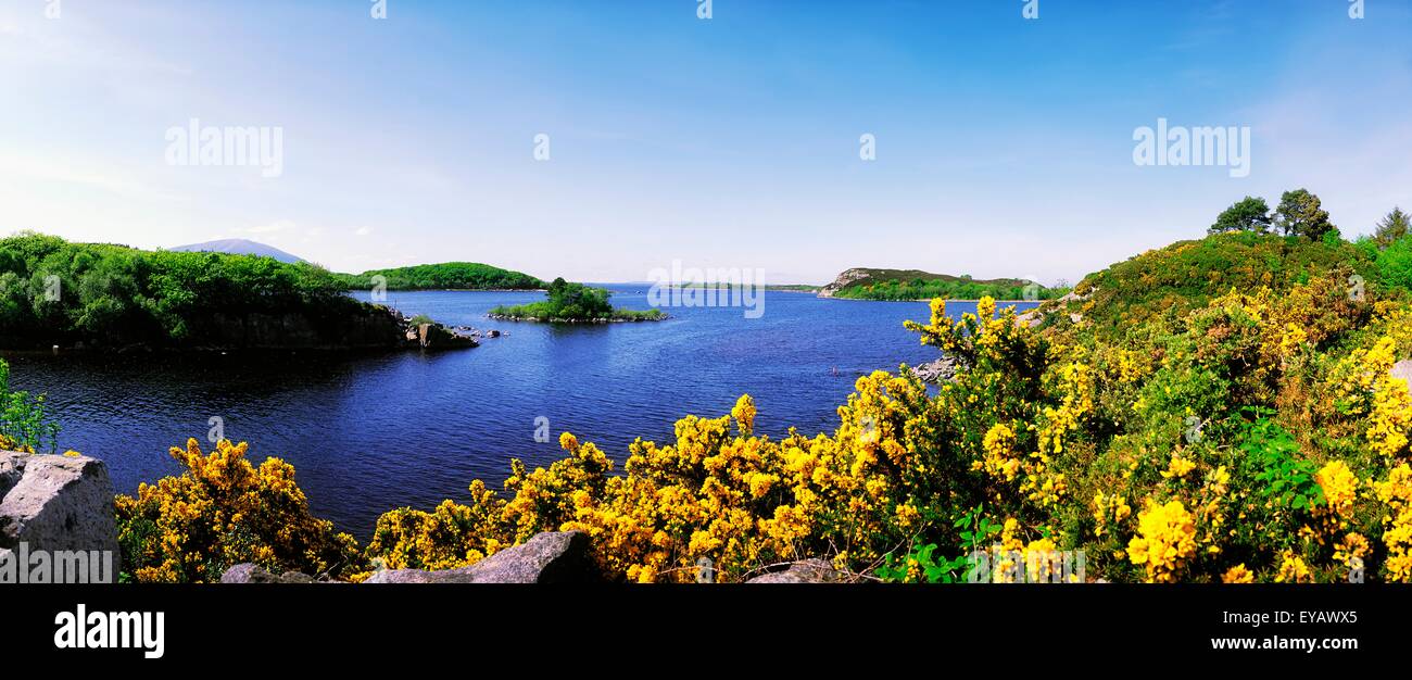 Pontoon bridge hi-res stock photography and images - Alamy