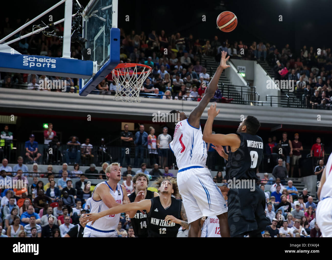Very tall basketball hi-res stock photography and images - Alamy