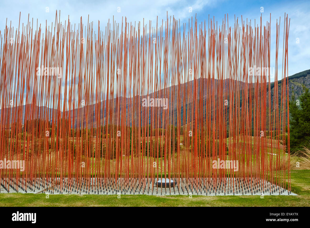 Red Ridge art installation by Konstantin Dimopoulos, Hills Golf Course ...
