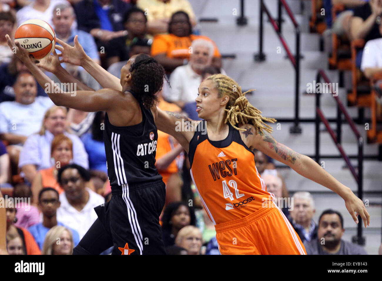 Brittney Griner Dunk On Brandon Knight