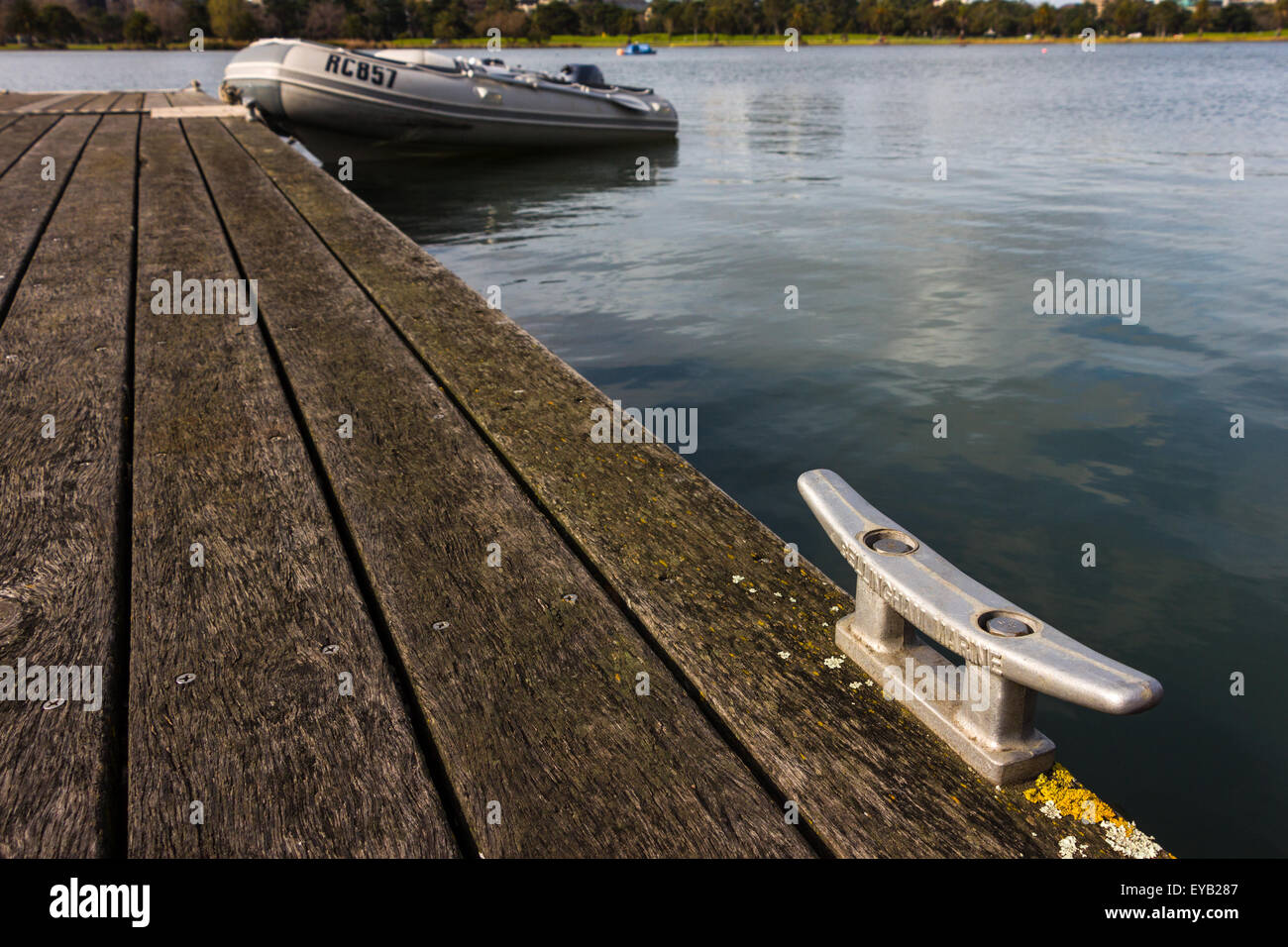 Mooring bollard hi-res stock photography and images - Alamy