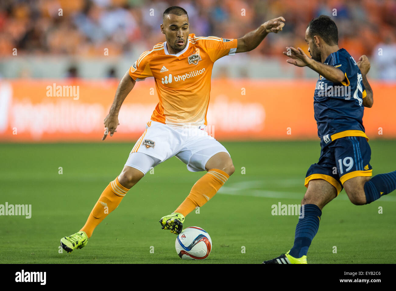 Houston, Texas, USA. 25th July, 2015. Houston Dynamo midfielder Alex ...