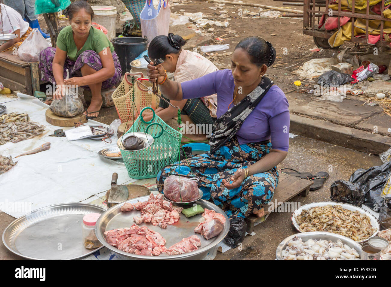 Scales for weighing meat hi-res stock photography and images - Alamy