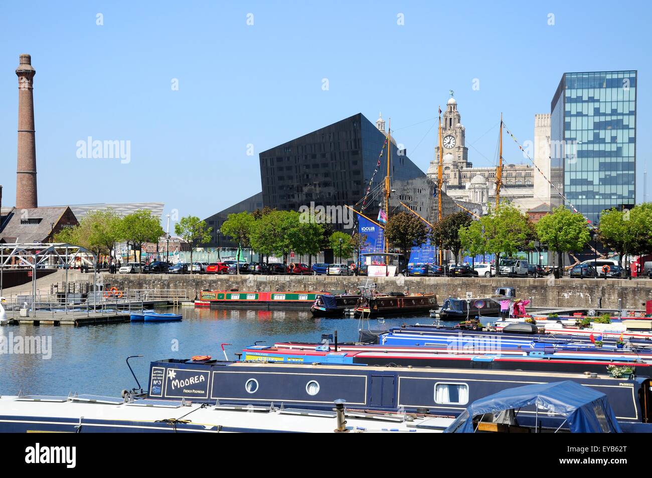View across Salthouse Dock towards the Liver Building and The Pumphouse ...