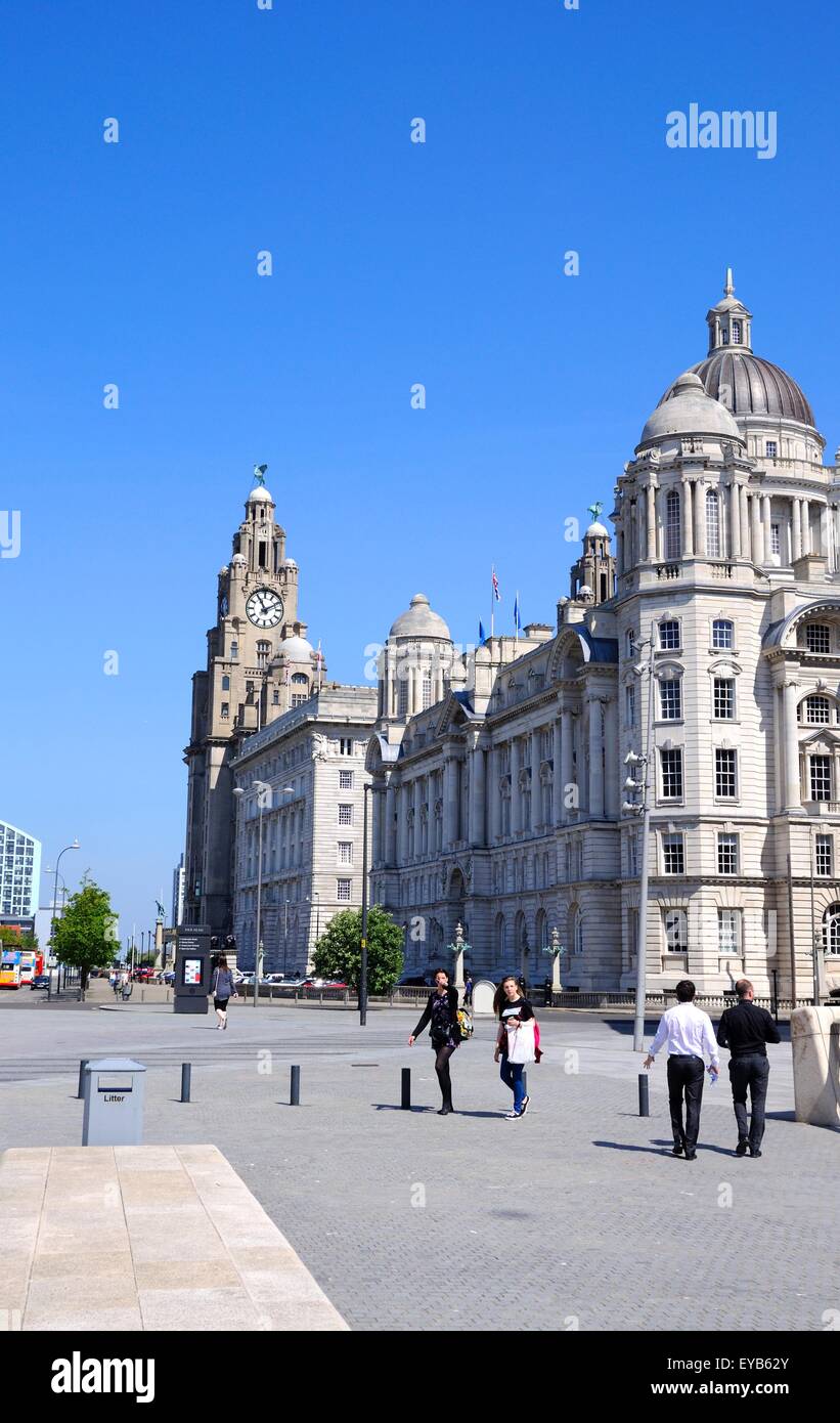 The Three Graces consisting of the Liver Building, Port of Liverpool ...