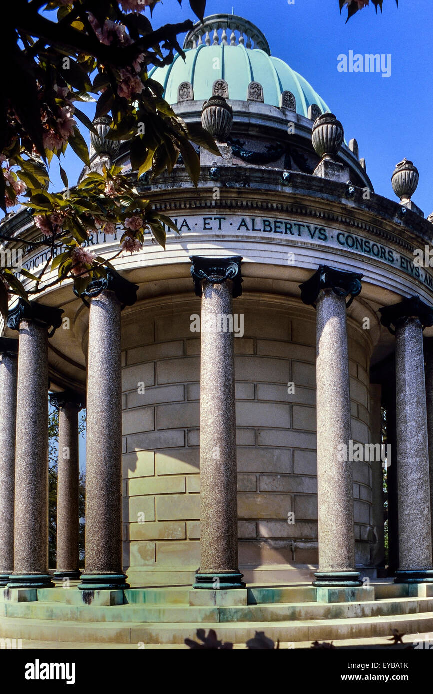 Royal mausoleum frogmore house hi-res stock photography and images - Alamy