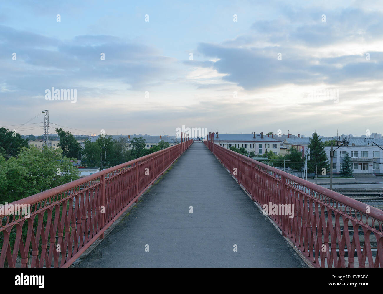 Pedestrian bridge over road hi-res stock photography and images - Alamy