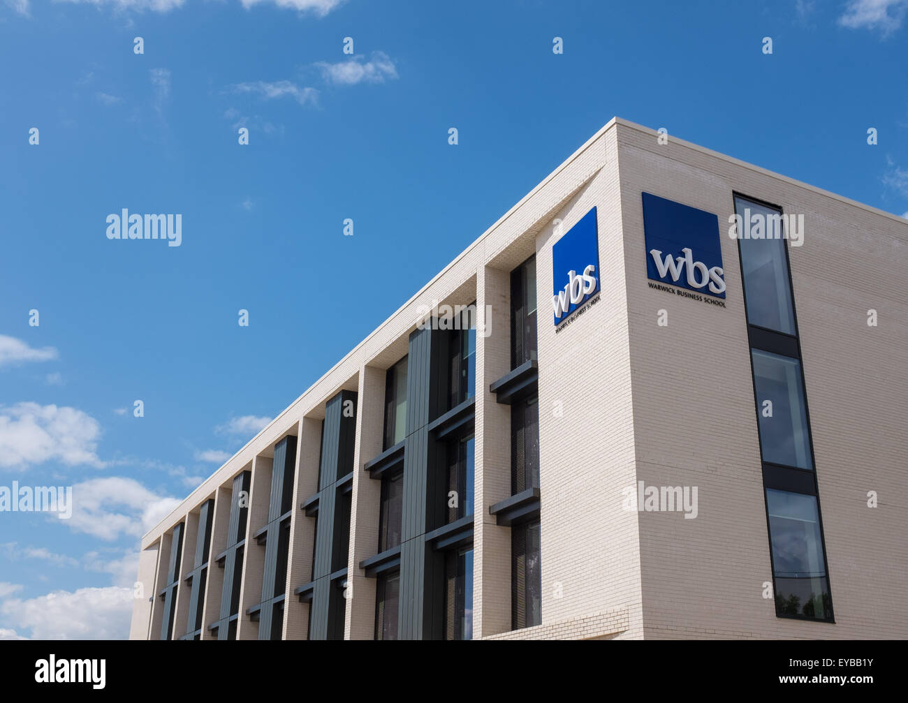 The new Warwick Business School building at Warwick University campus in Coventry Stock Photo ...