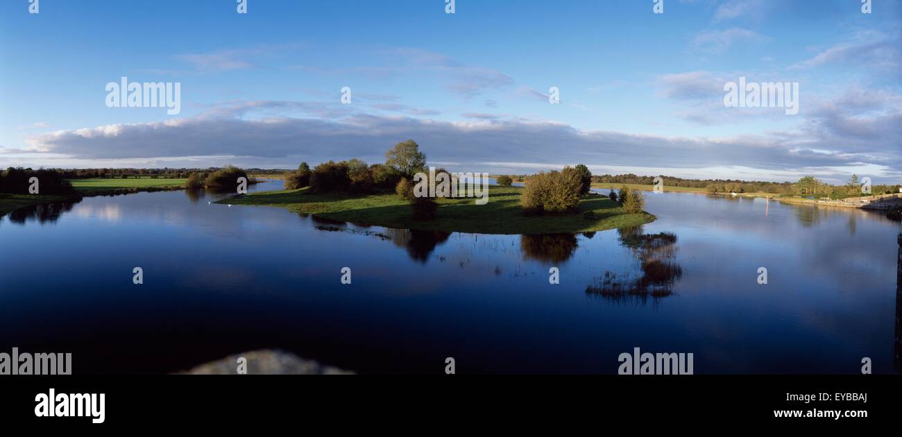 Shannonbridge hi-res stock photography and images - Alamy