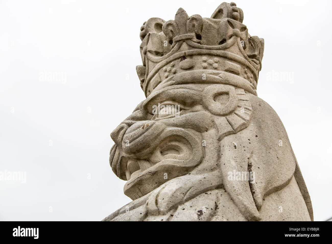 Kew Gardens London Queen's Beasts - the lion of England Stock Photo - Alamy