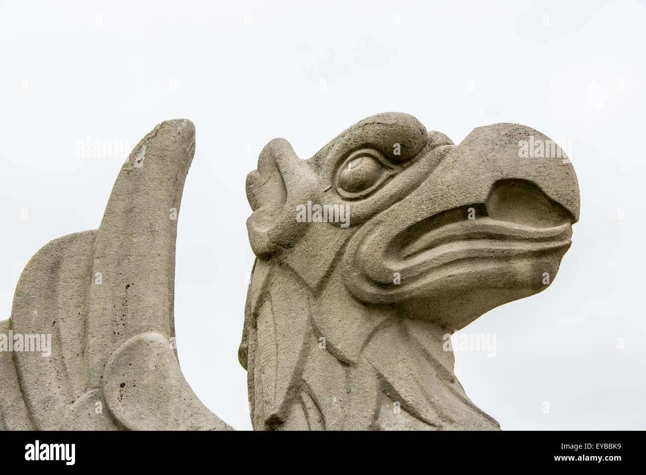 Kew Gardens London Queen's Beast - the griffin of Edward III Stock ...