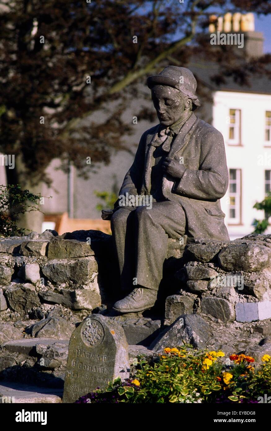 Galway sculpture eyre square galway hi-res stock photography and images ...