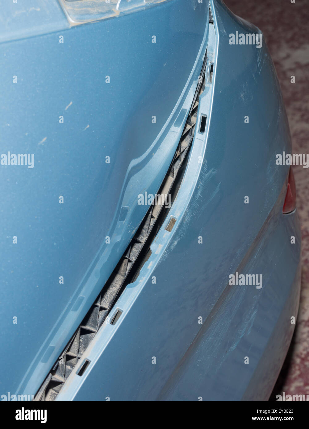 Broken blue car Stock Photo - Alamy