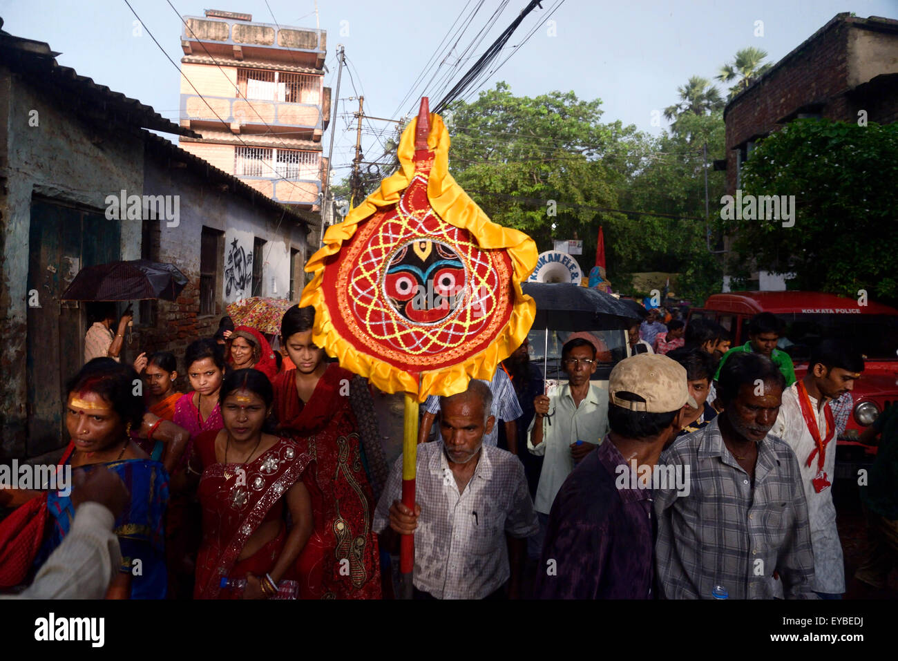 Kolkata, India. 28th July, 2015. Krishna devotees around the world ...