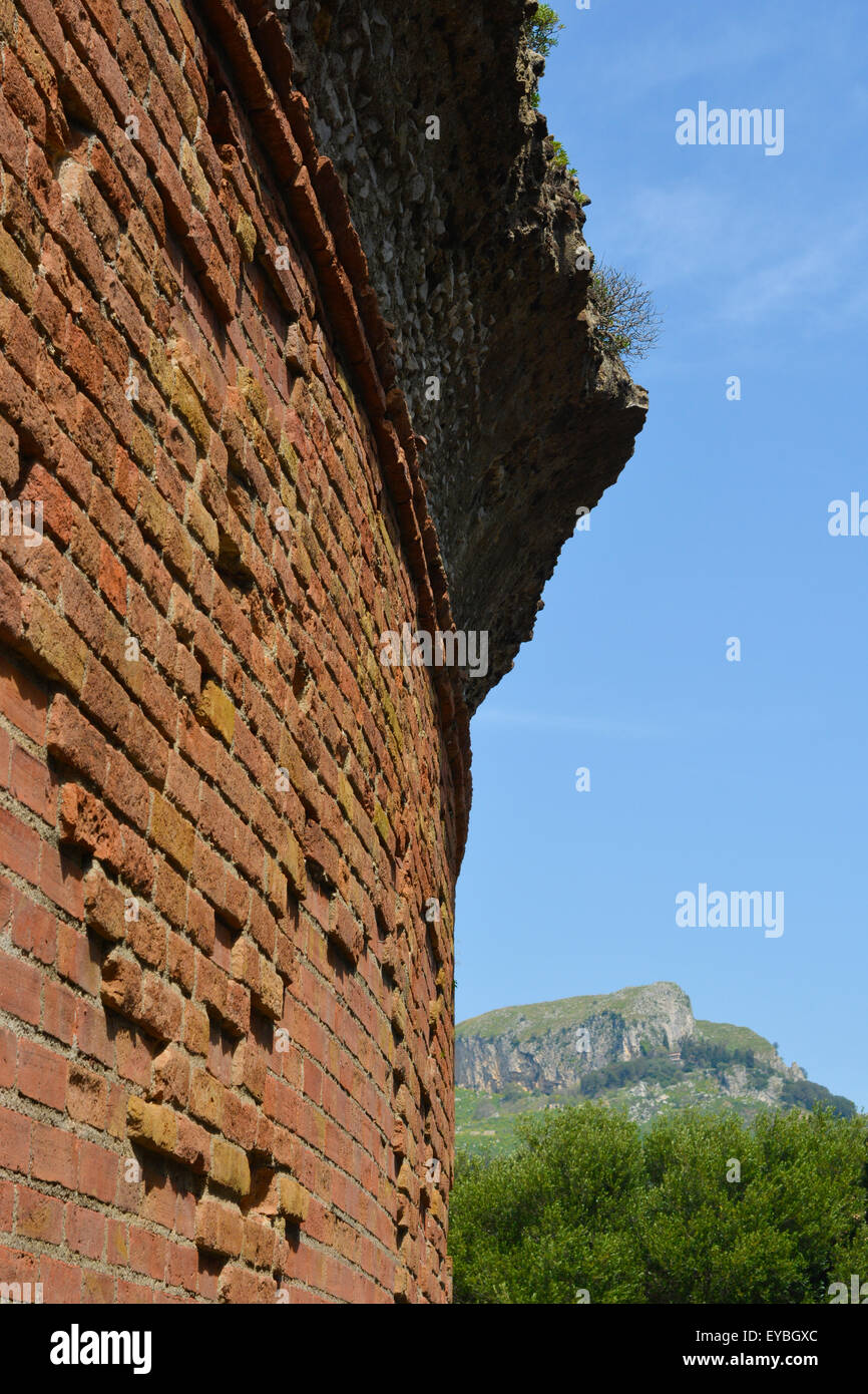 Ancient greek bricks hi-res stock photography and images - Alamy