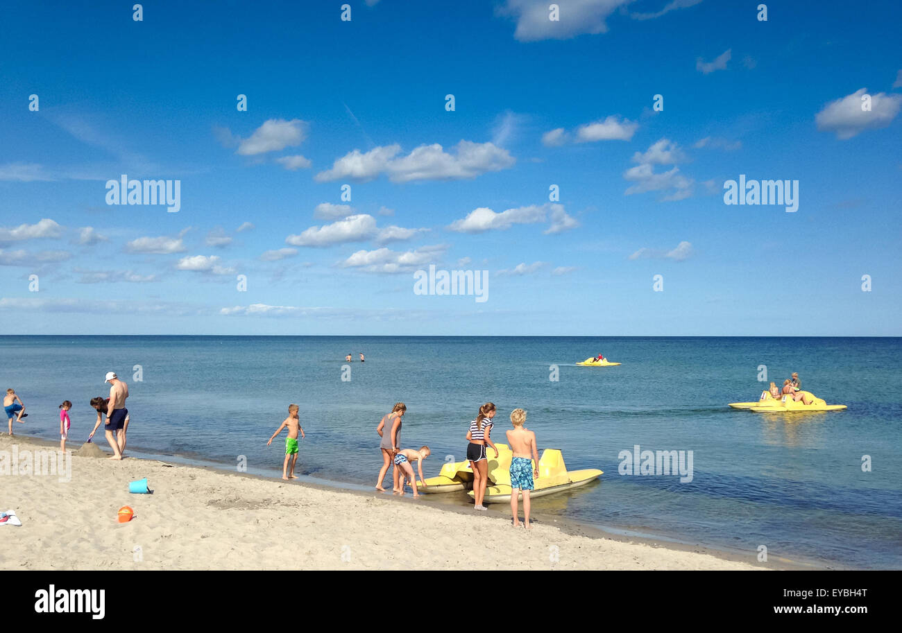 Marielyst, Denmark. 15th July, 2015. Tourists and daily visitors enjoy ...
